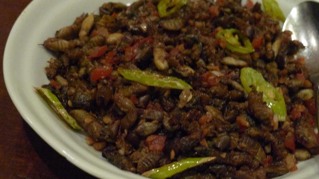 15 Famous Filipino dishes to challenge your taste buds • Nomadic Boys