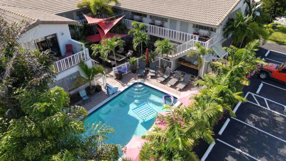 The 12 best gay resorts in the USA • Nomadic Boys