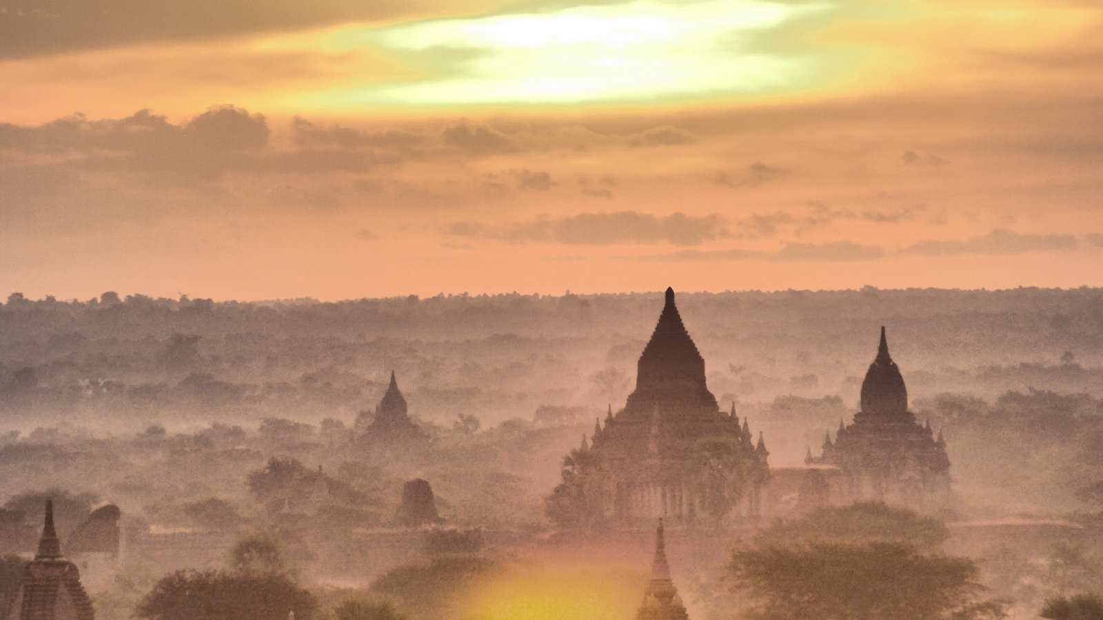 The 5 best spots to watch the sunset and sunrise in Bagan